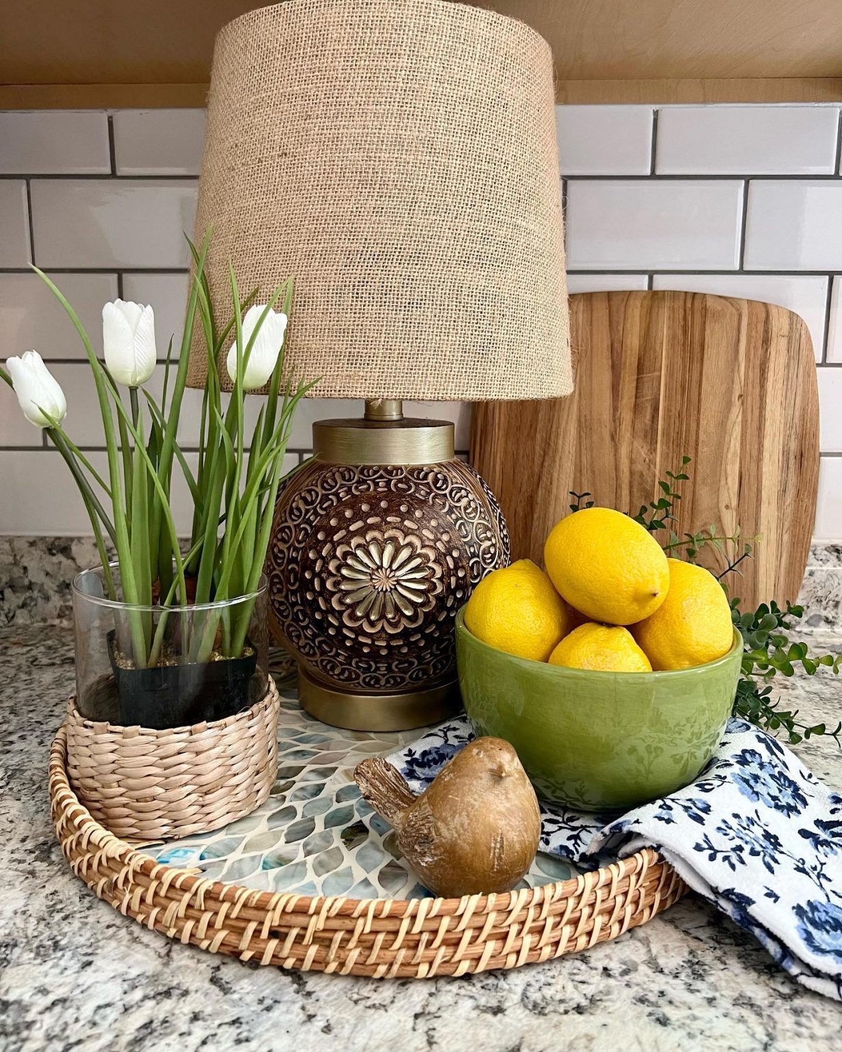 35 Kitchen Counter Decor Ideas: Simple, Modern, and Minimalist Designs ...