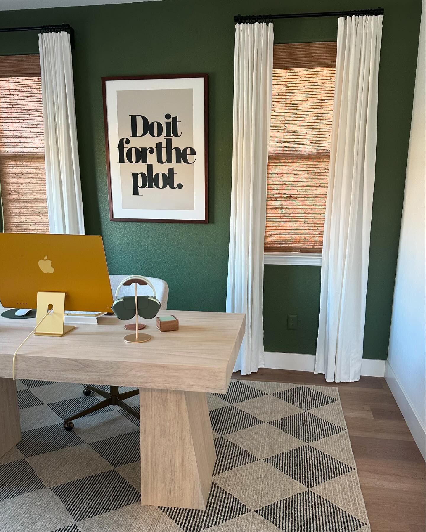 35 Office Decor Ideas: Creative Solutions for a Stylish and Productive ...