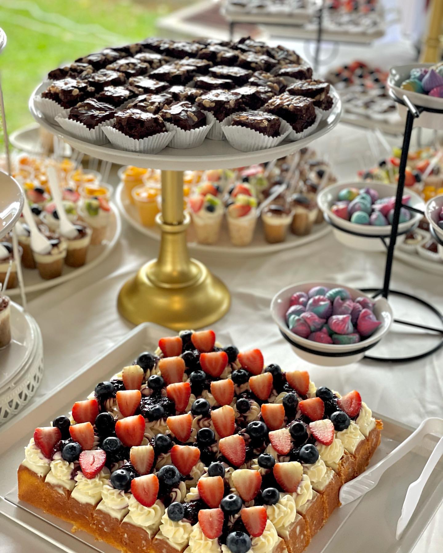27 Dessert Table Ideas for Every Occasion: Wedding, Baby Shower ...