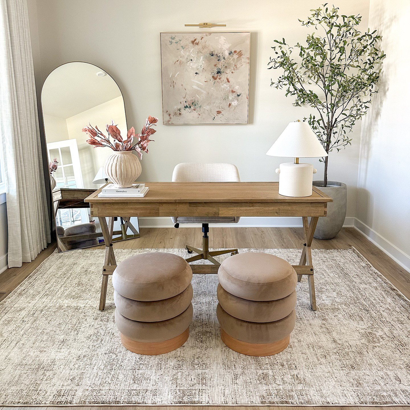 35 Office Decor Ideas: Creative Solutions for a Stylish and Productive ...