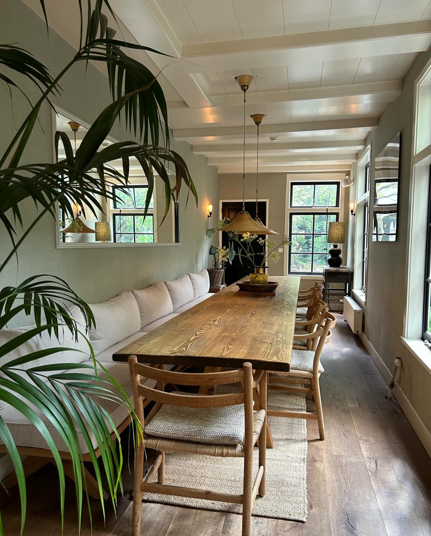 35 Dining Table Decor Ideas to Transform Your Home for Every Occasion ...