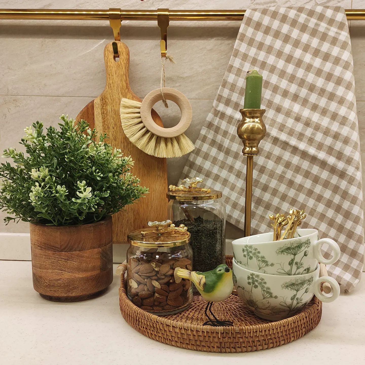 35 Kitchen Counter Decor Ideas: Simple, Modern, and Minimalist Designs ...