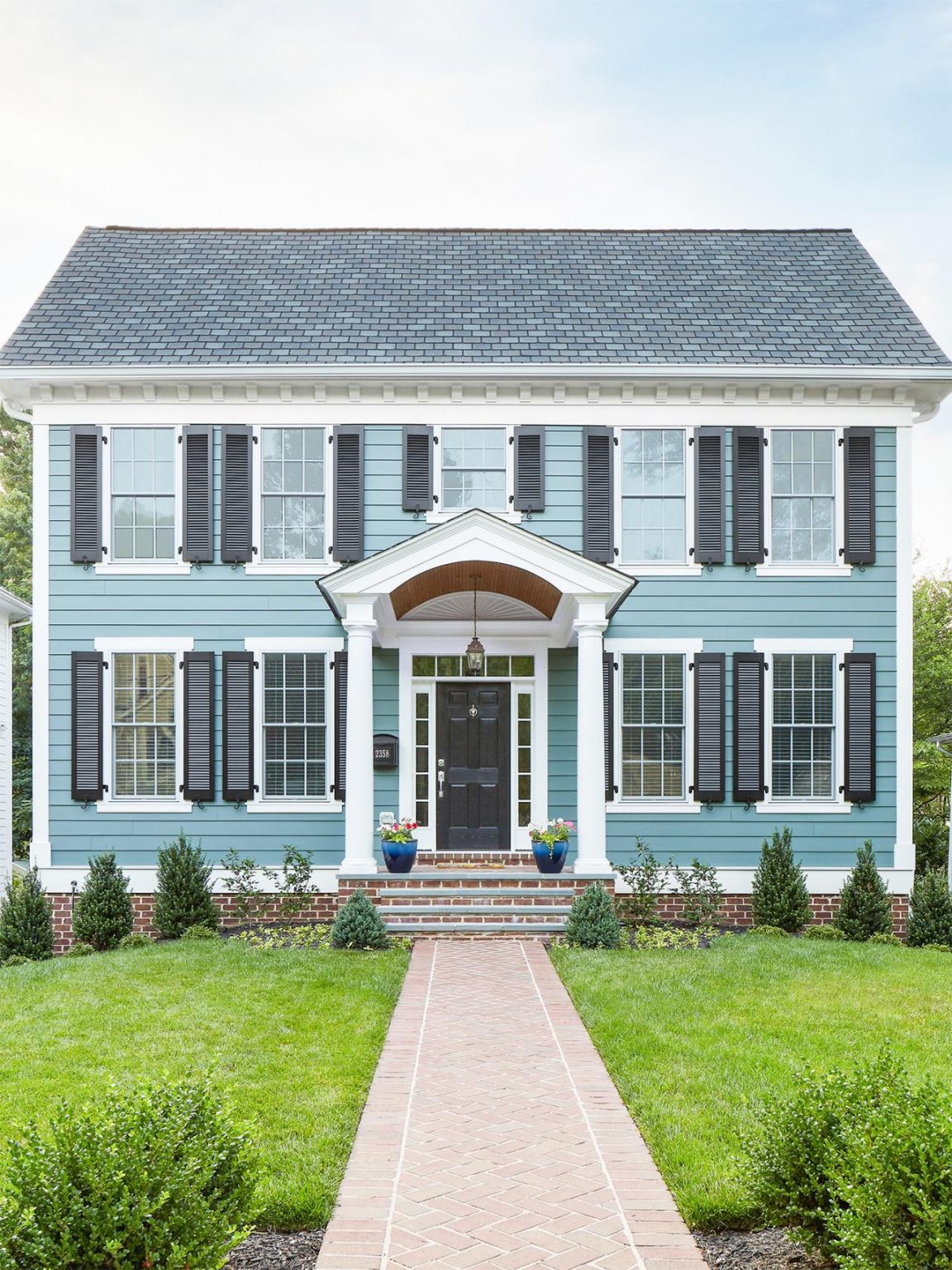 25 Stunning Blue House Exterior Ideas: From Modern Designs to Timeless ...