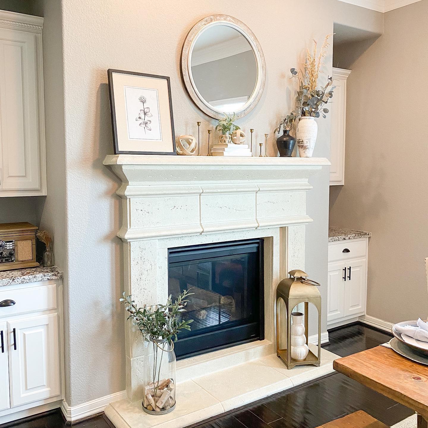25 Mantle Decorating Ideas to Transform Your Fireplace for Every Season ...