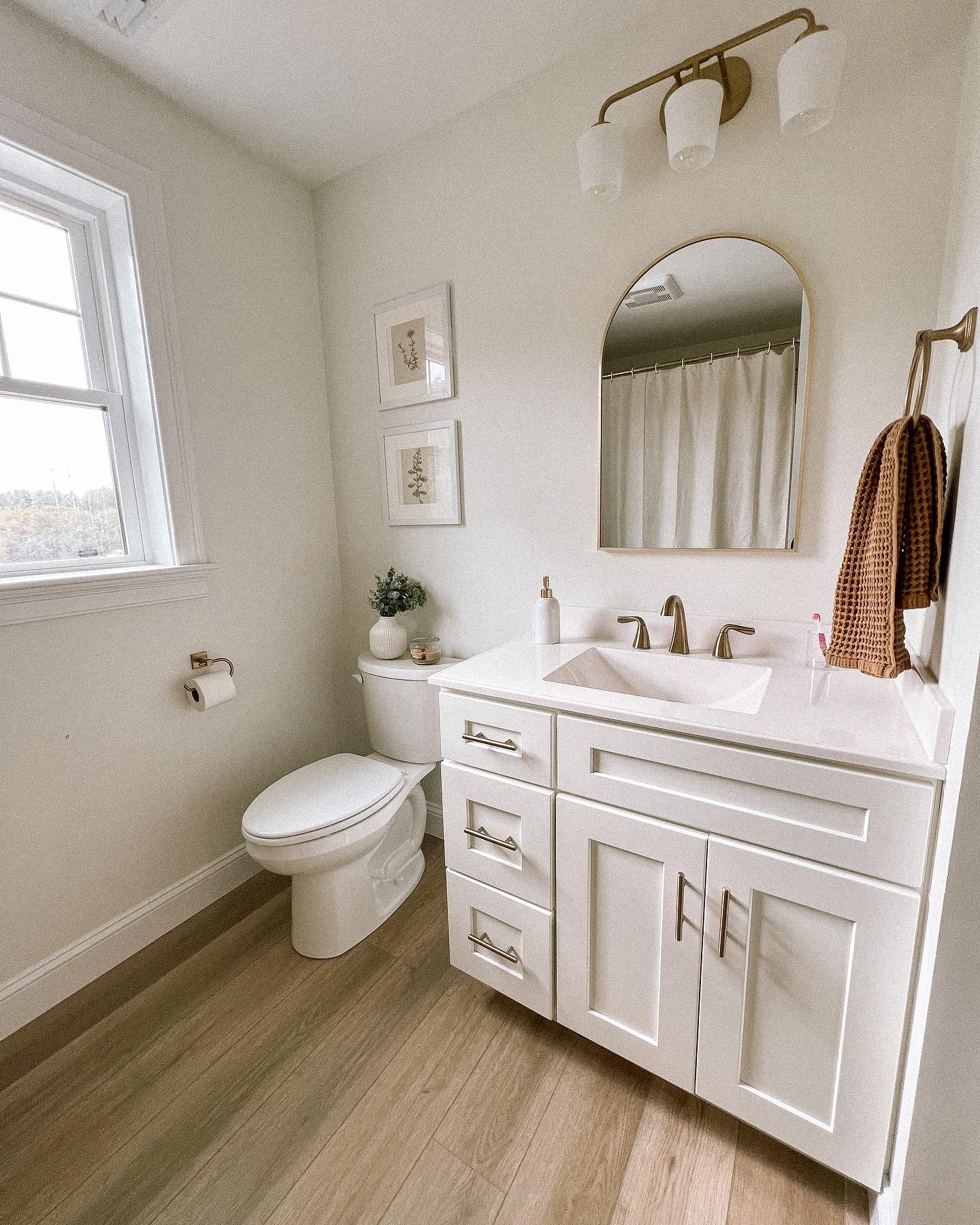 32 Modern Farmhouse Bathroom Ideas to Transform Your Space with Style ...