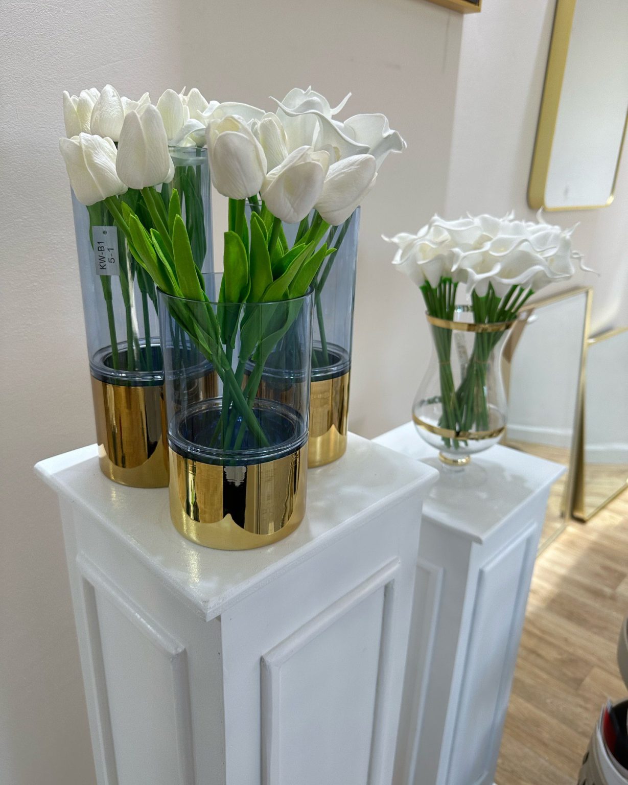 30 Vase Decorating Ideas to Elevate Your Home Décor - placeideal.com