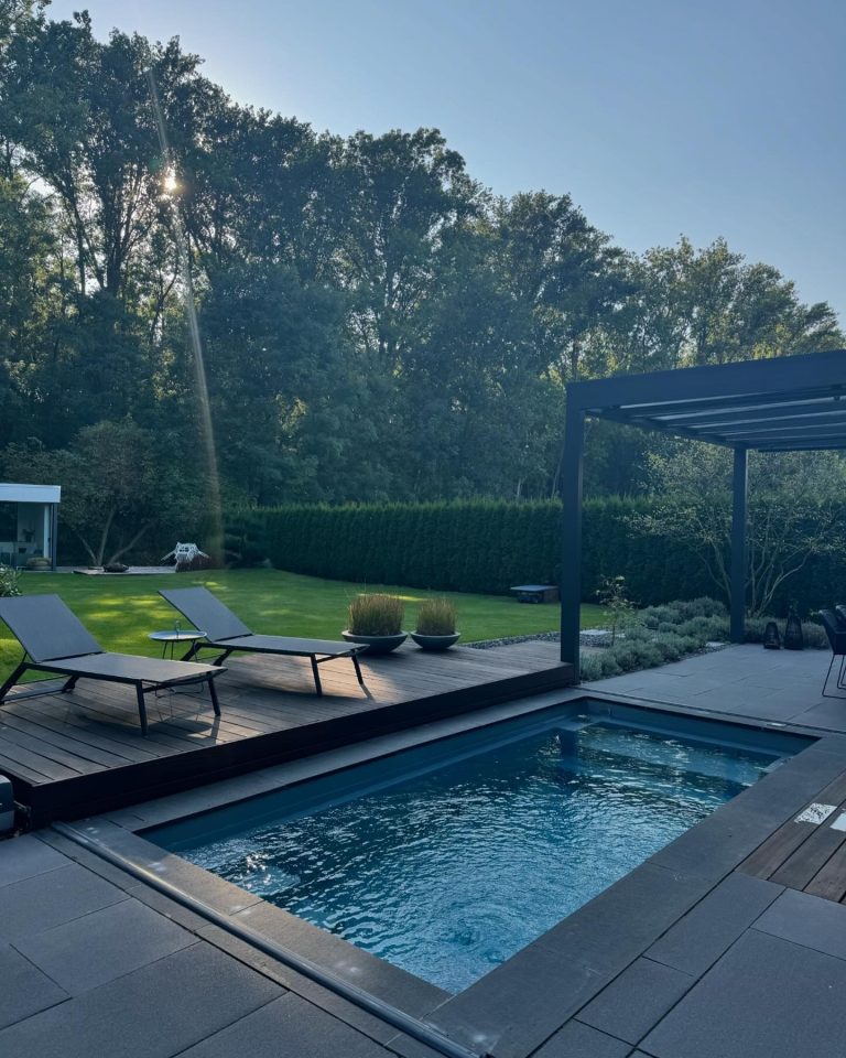 25 Backyard Pool Designs: Modern, Budget-Friendly Ideas for Small Yards ...