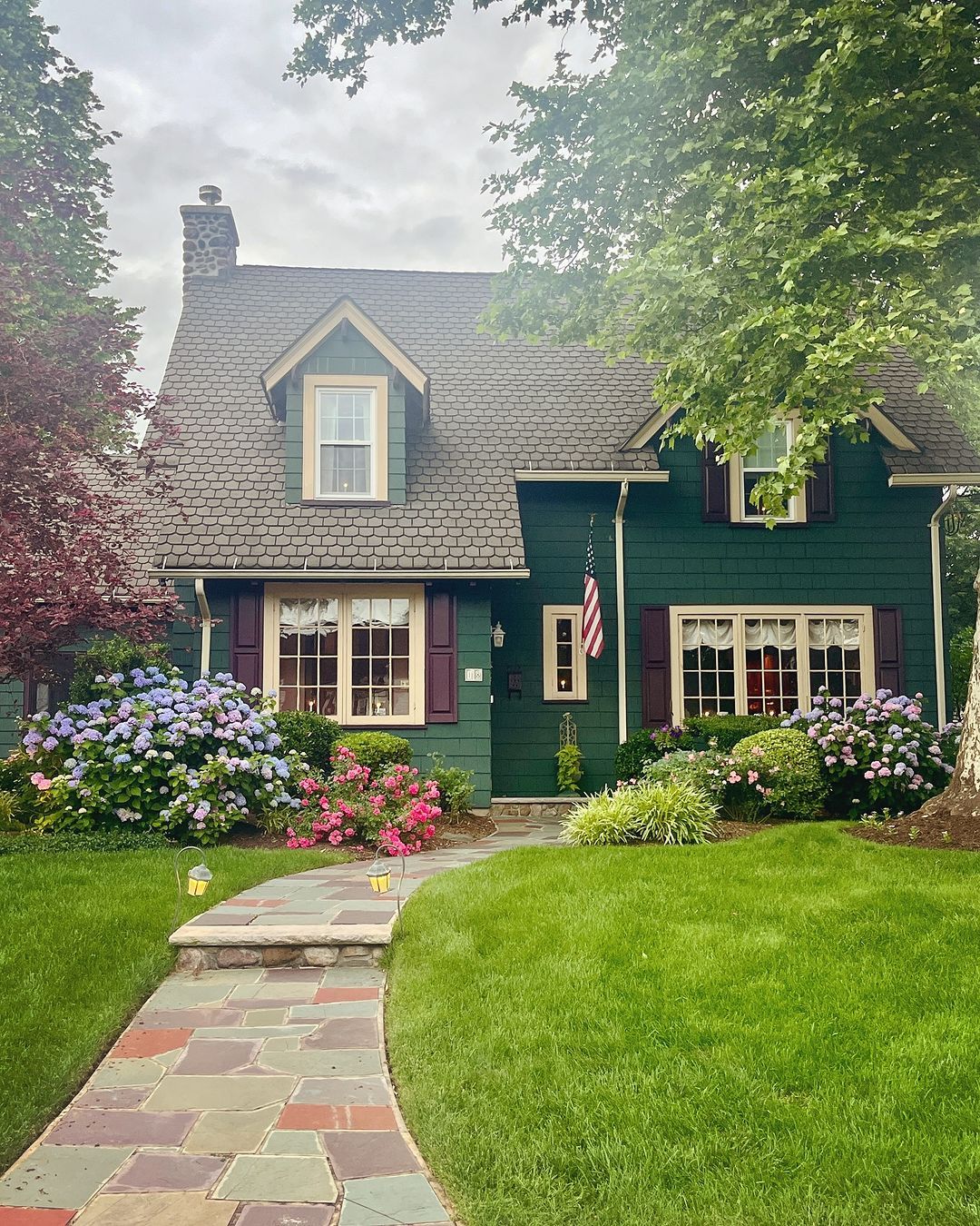 25 Cottage House Exterior Ideas to Inspire Your Next Charming Home ...