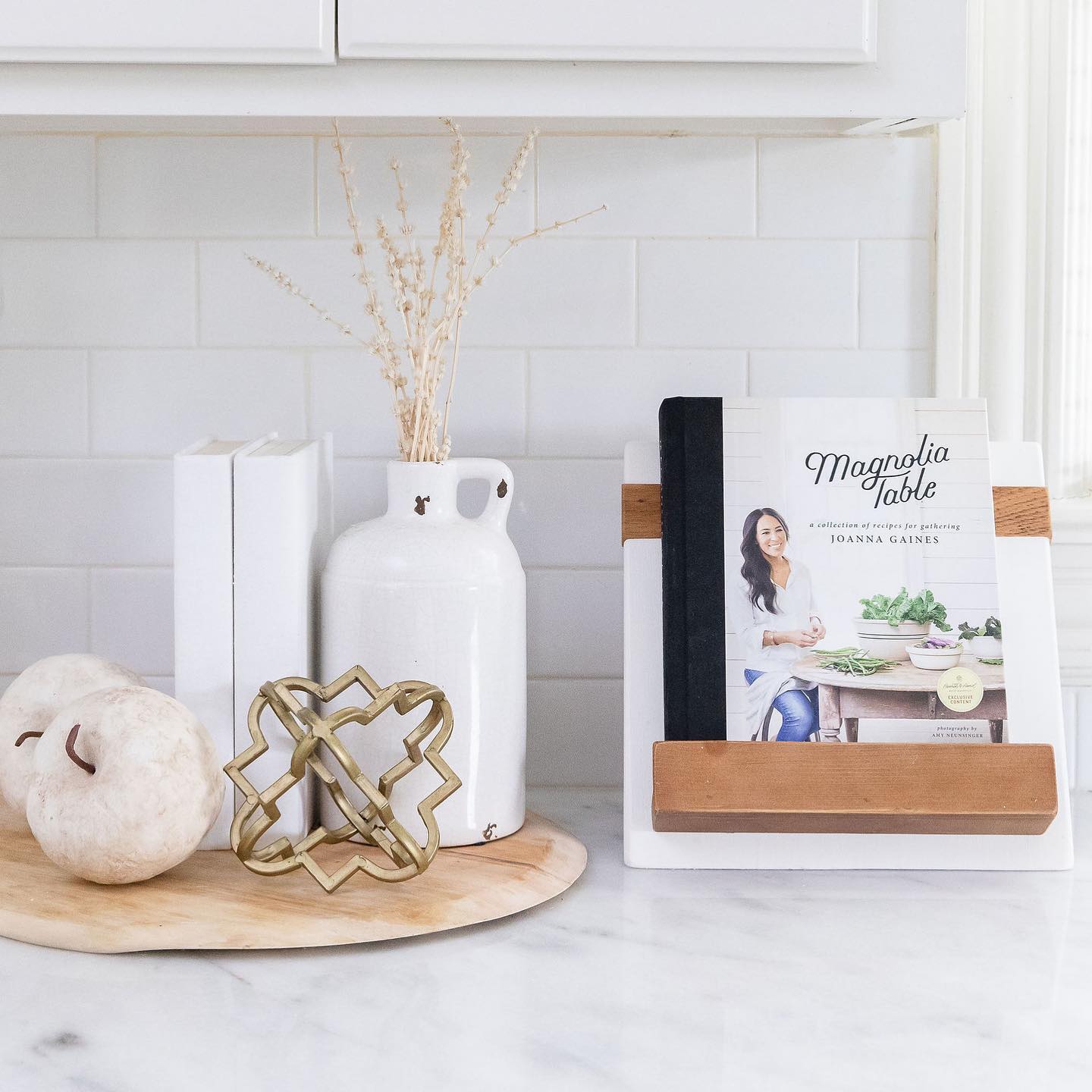 35 Kitchen Counter Decor Ideas: Simple, Modern, and Minimalist Designs ...