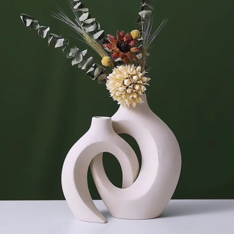 30 Vase Decorating Ideas to Elevate Your Home Décor - placeideal.com