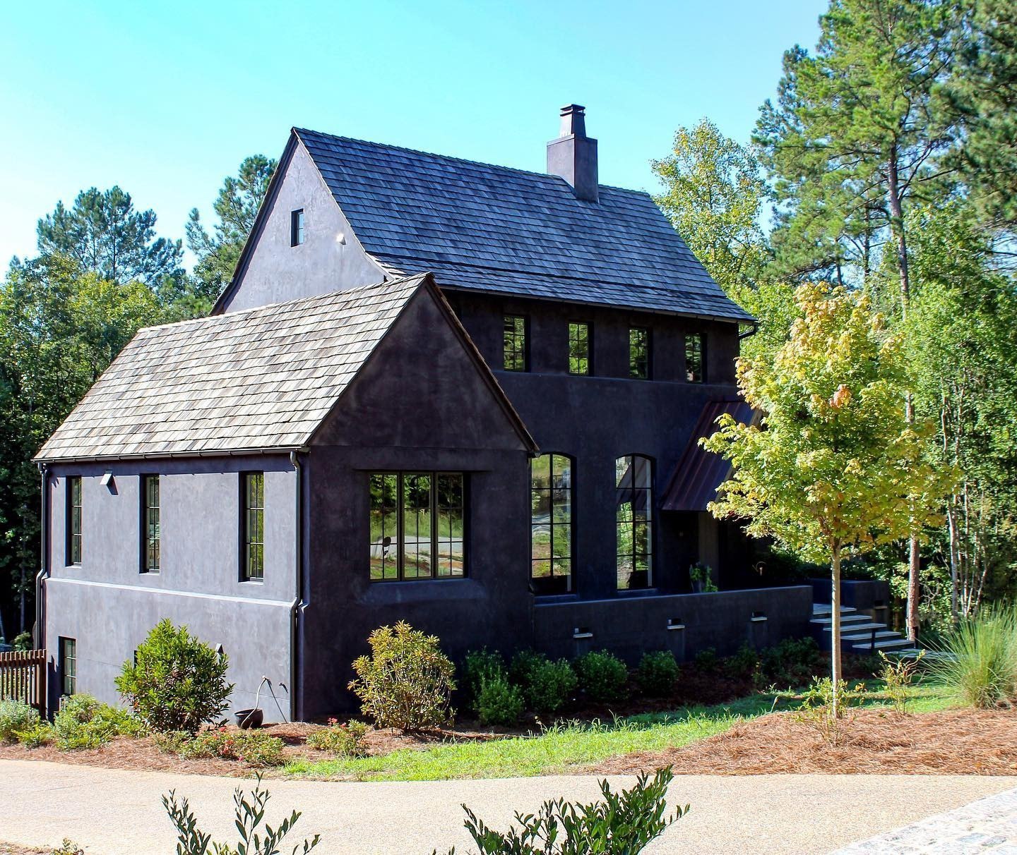 22 Stunning Dark Exterior House Colors That Will Elevate Your Home’s ...