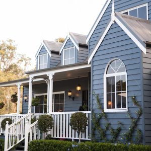 25 Stunning Blue House Exterior Ideas: From Modern Designs to Timeless ...