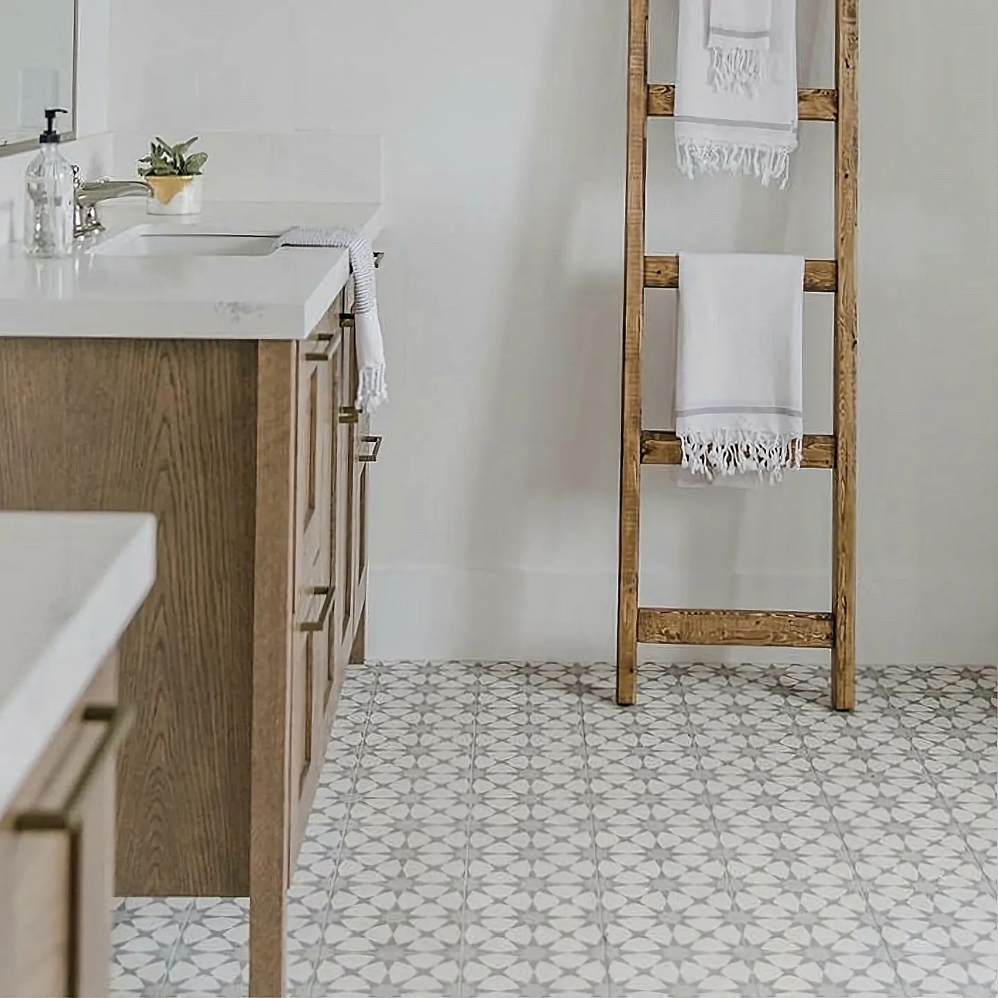 35 Bathroom Flooring Ideas That Will Transform Your Space – Stylish ...