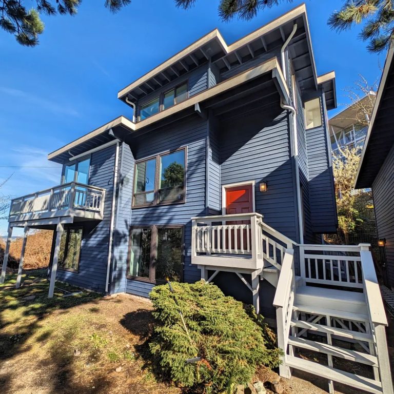 25 Stunning Blue House Exterior Ideas: From Modern Designs to Timeless ...