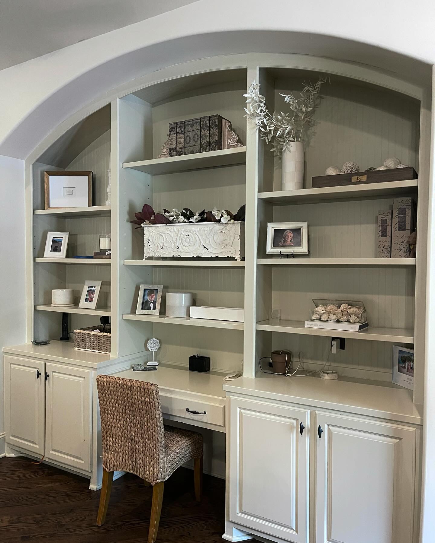 32 Bookshelf Styling Ideas: Creative, Modern, and Aesthetic Designs for ...