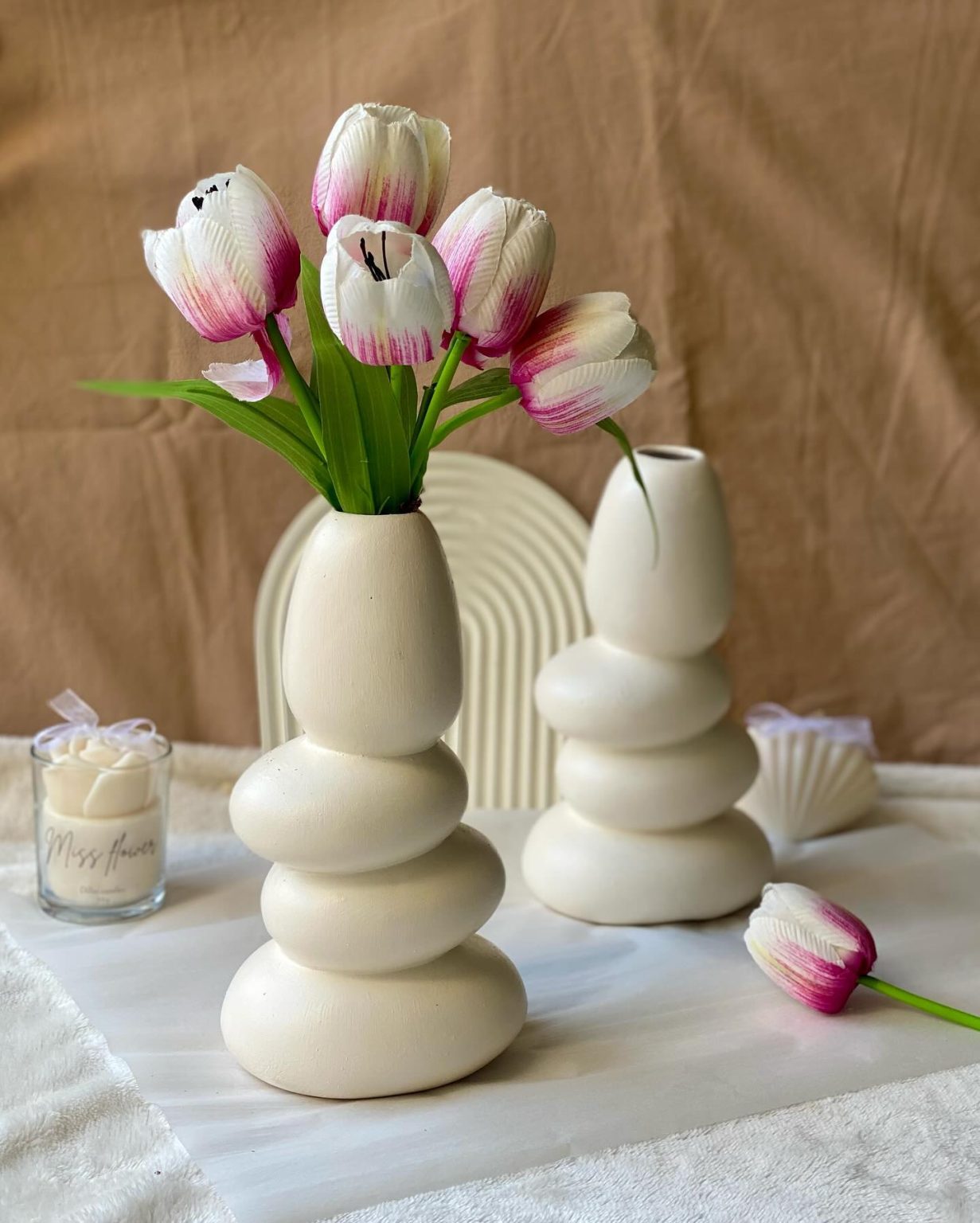 30 Vase Decorating Ideas to Elevate Your Home Décor - placeideal.com