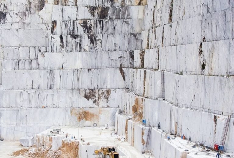 How Natural Stone Quarries Operate: From Extraction to Construction