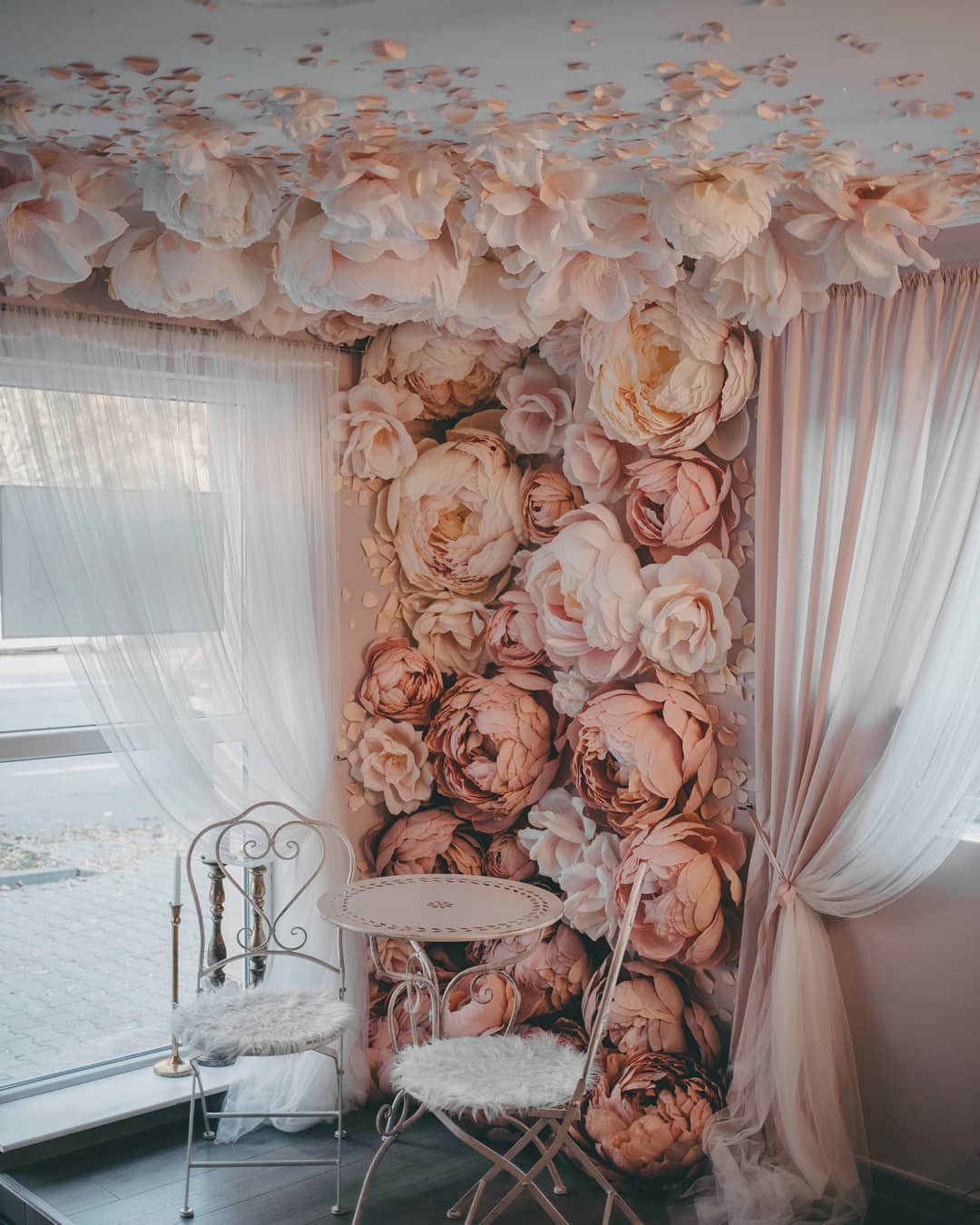 25 Gorgeous Paper Flower Wall Decor Ideas to Transform Your Space ...