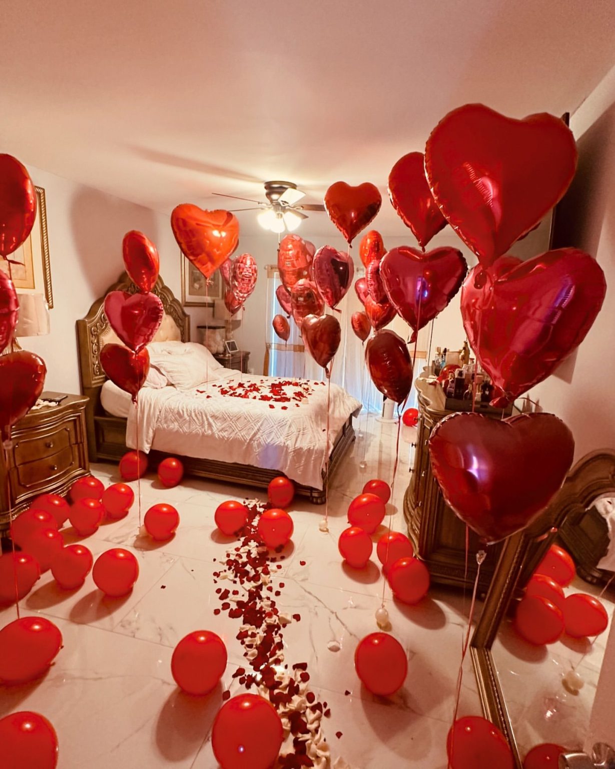 21 Stunning Valentine's Room Decor Ideas 2025 to Surprise Your Loved ...