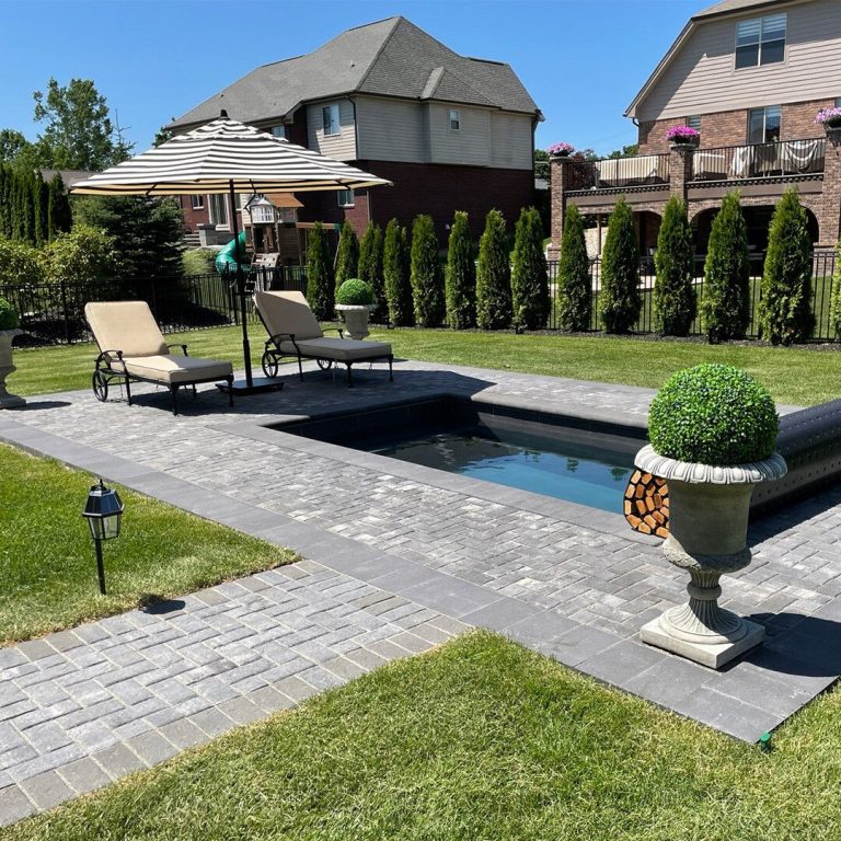 25 Small Pools for Small Yards That Transform Your Outdoor Space into a ...