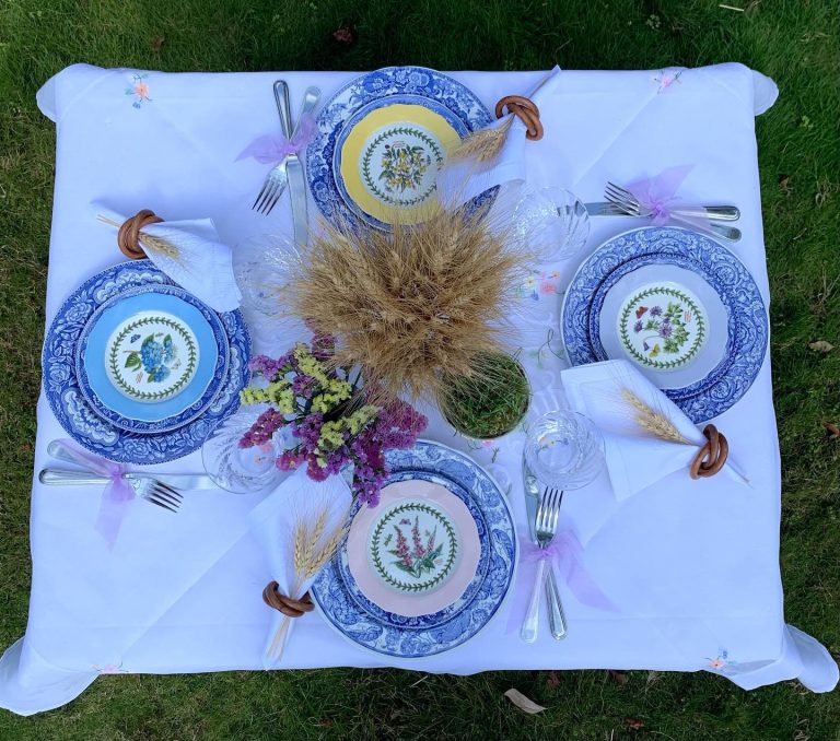 33 Spring Table Decor Ideas to Bring Freshness and Style to Your Dining ...