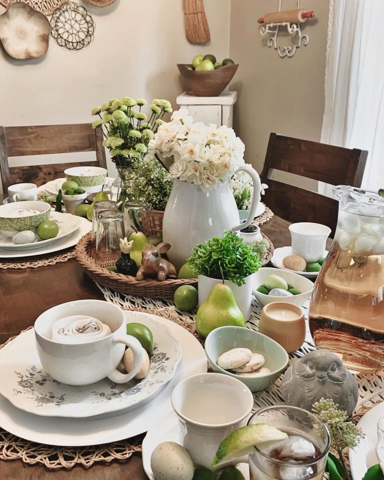 27 Spring Table Centerpieces: Stunning Ideas to Refresh Your Dining ...