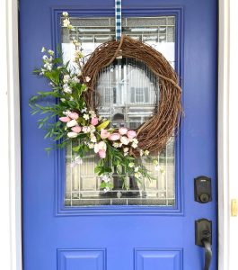 25 Fresh Spring Door Decoration Ideas to Welcome the Season in Style ...
