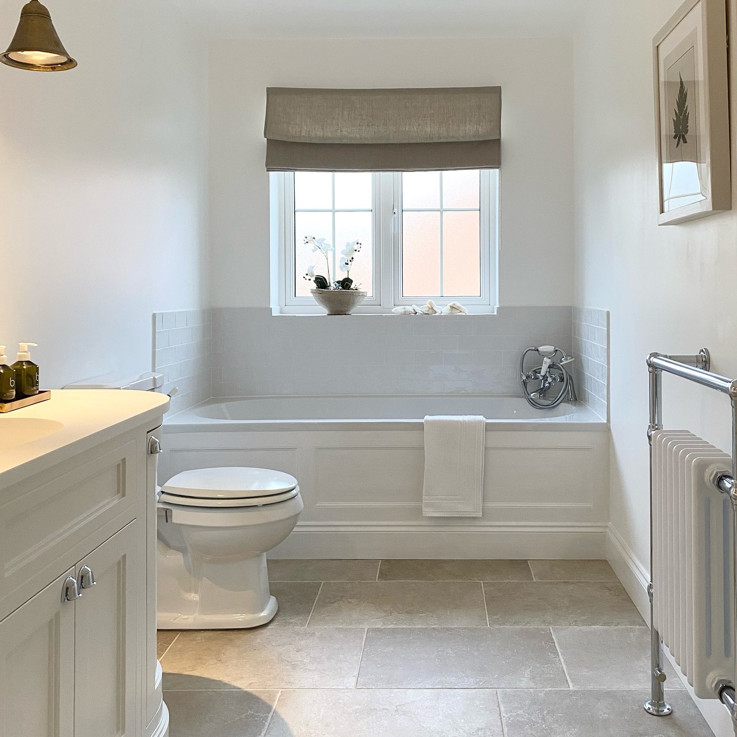 30 Bathroom Floor Tile Ideas: From Modern Elegance to Timeless Patterns ...