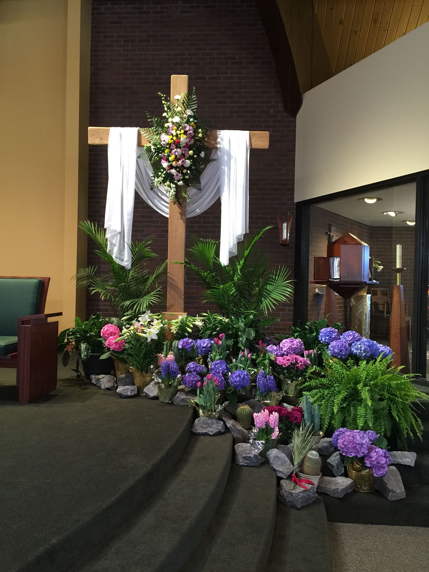 21 Church Easter Decorations to Inspire Your Sanctuary, Stage, and ...