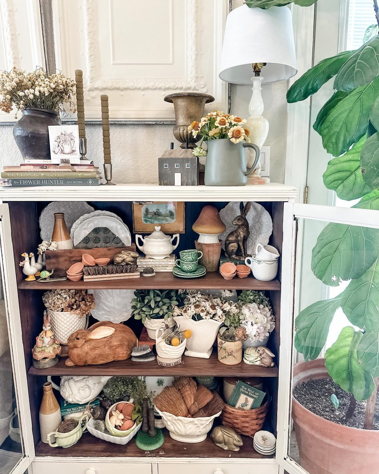 35 Vintage Spring Decor Ideas to Bring Timeless Charm and Freshness to ...