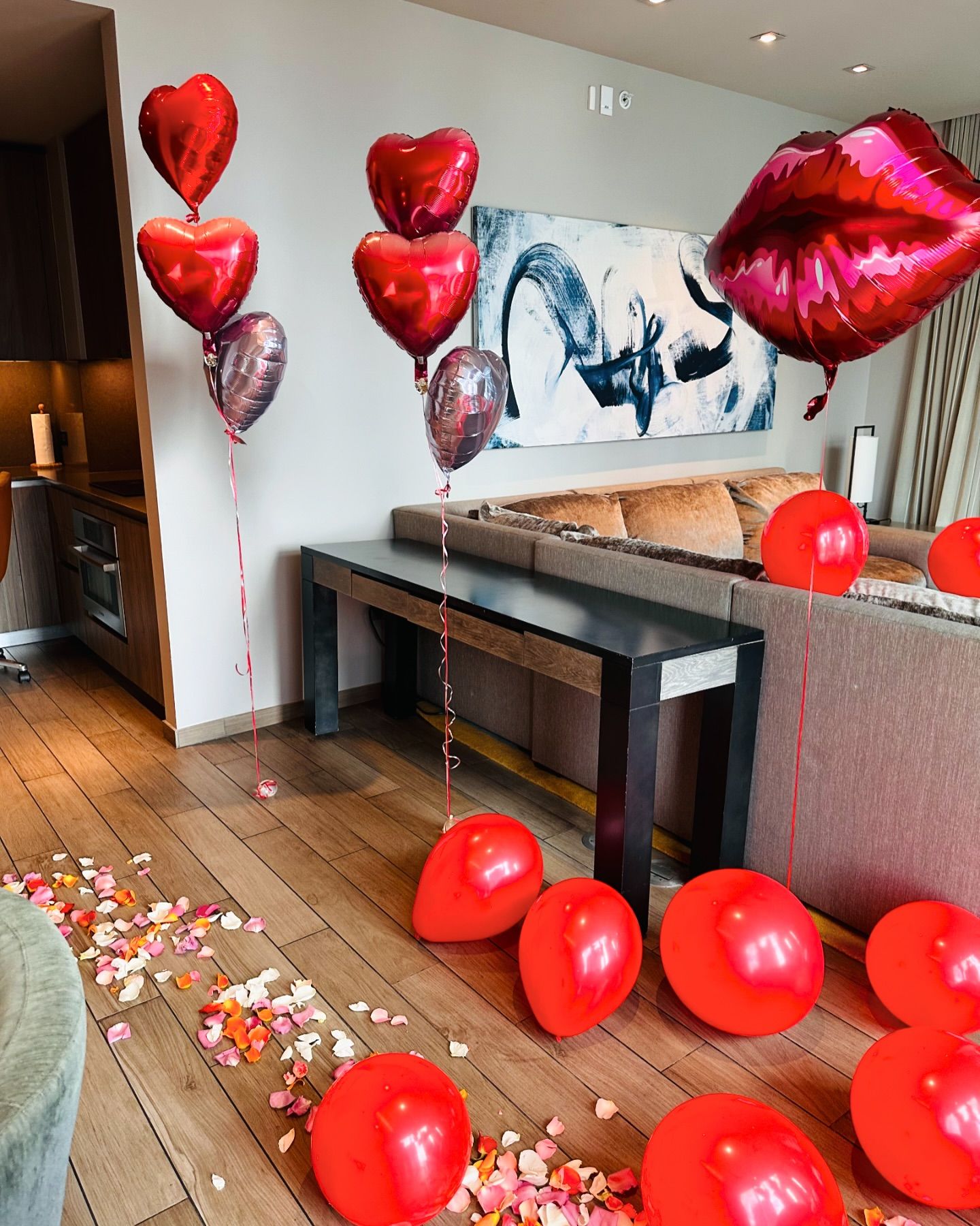 21 Stunning Valentine's Room Decor Ideas 2025 to Surprise Your Loved ...