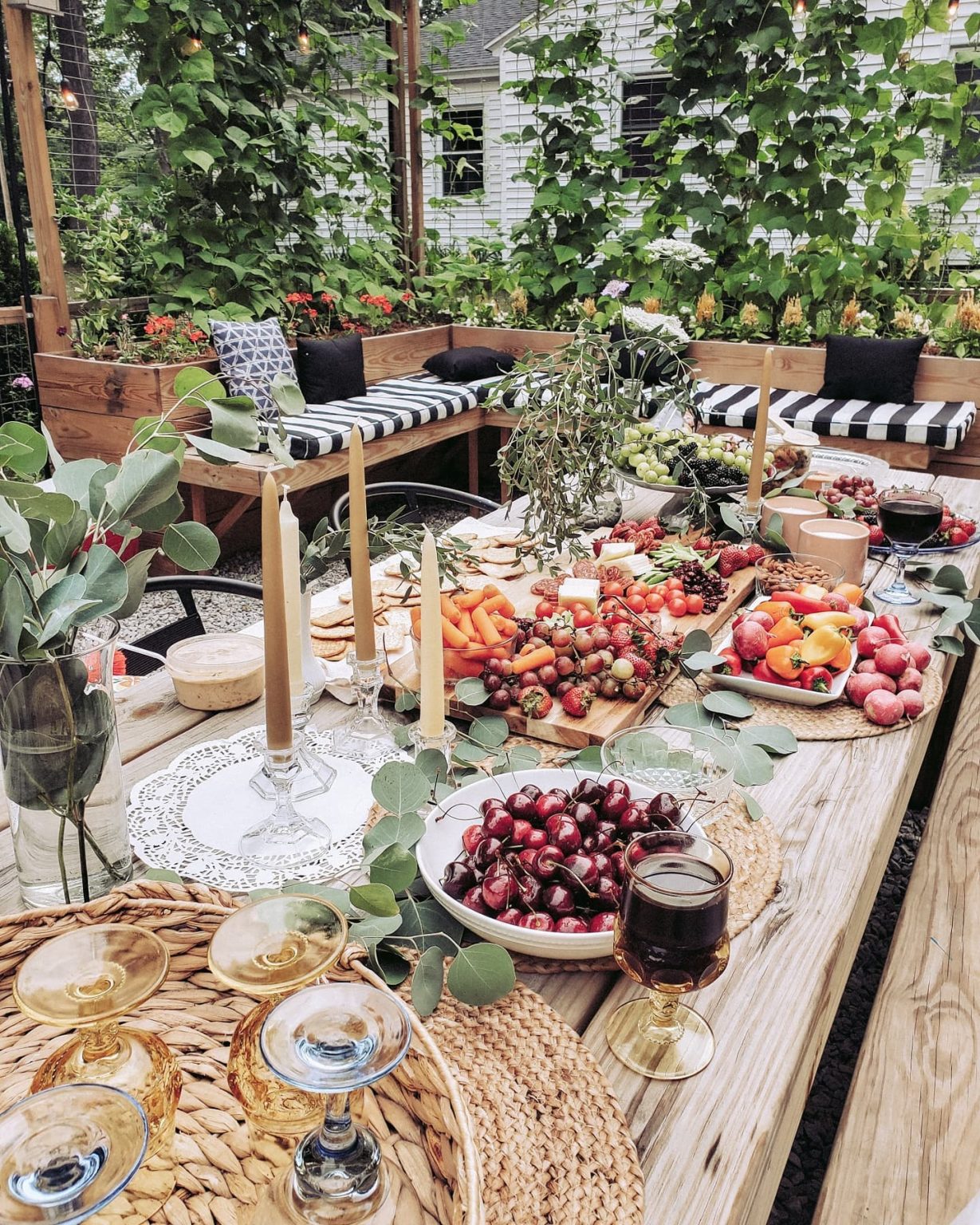 25 Garden Party Tablescapes to Transform Your Outdoor Space into a ...