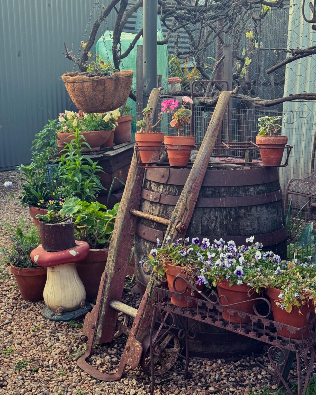 30 Rustic Garden Decor Ideas to Transform Your Outdoor Space into a ...