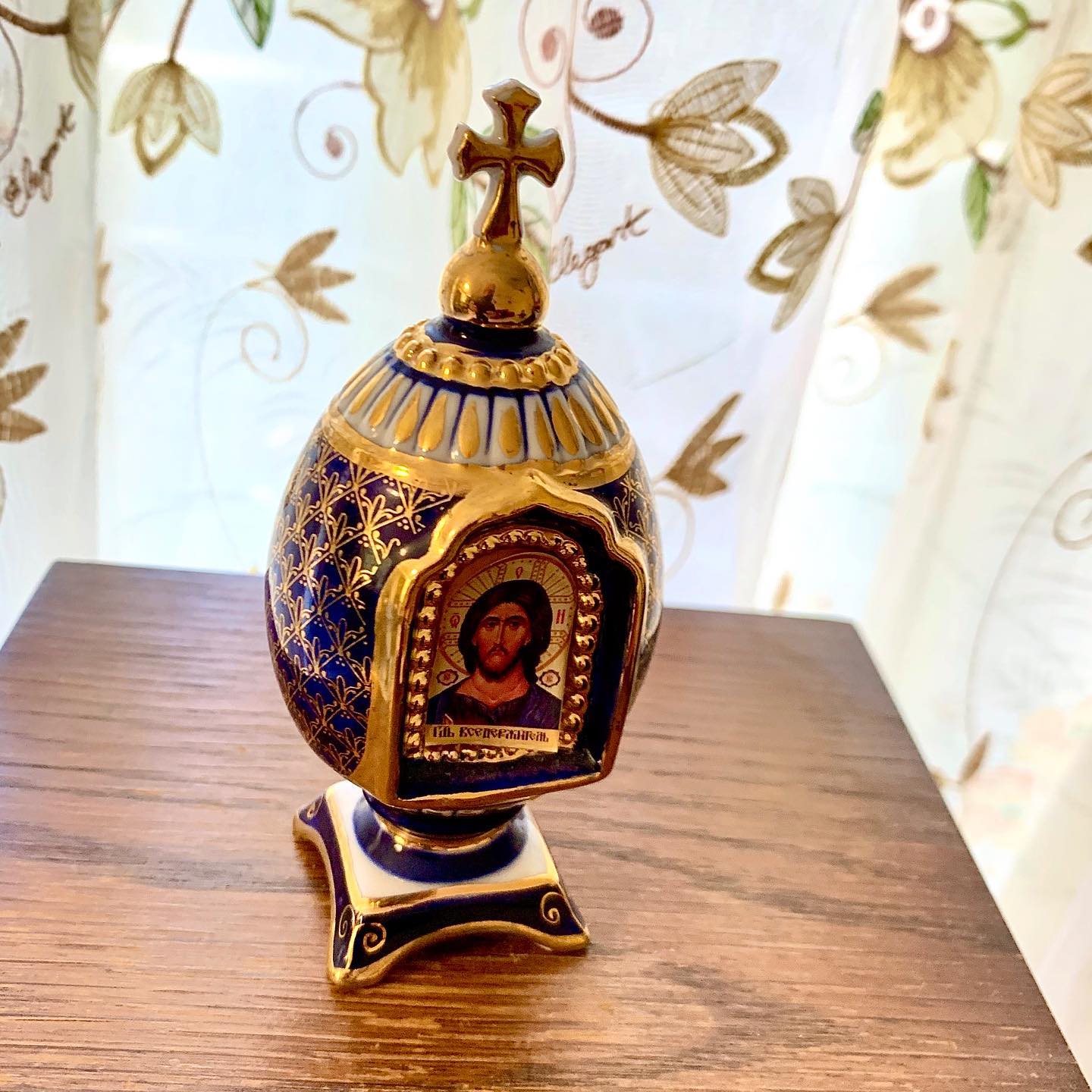 21 Church Easter Decorations to Inspire Your Sanctuary, Stage, and ...