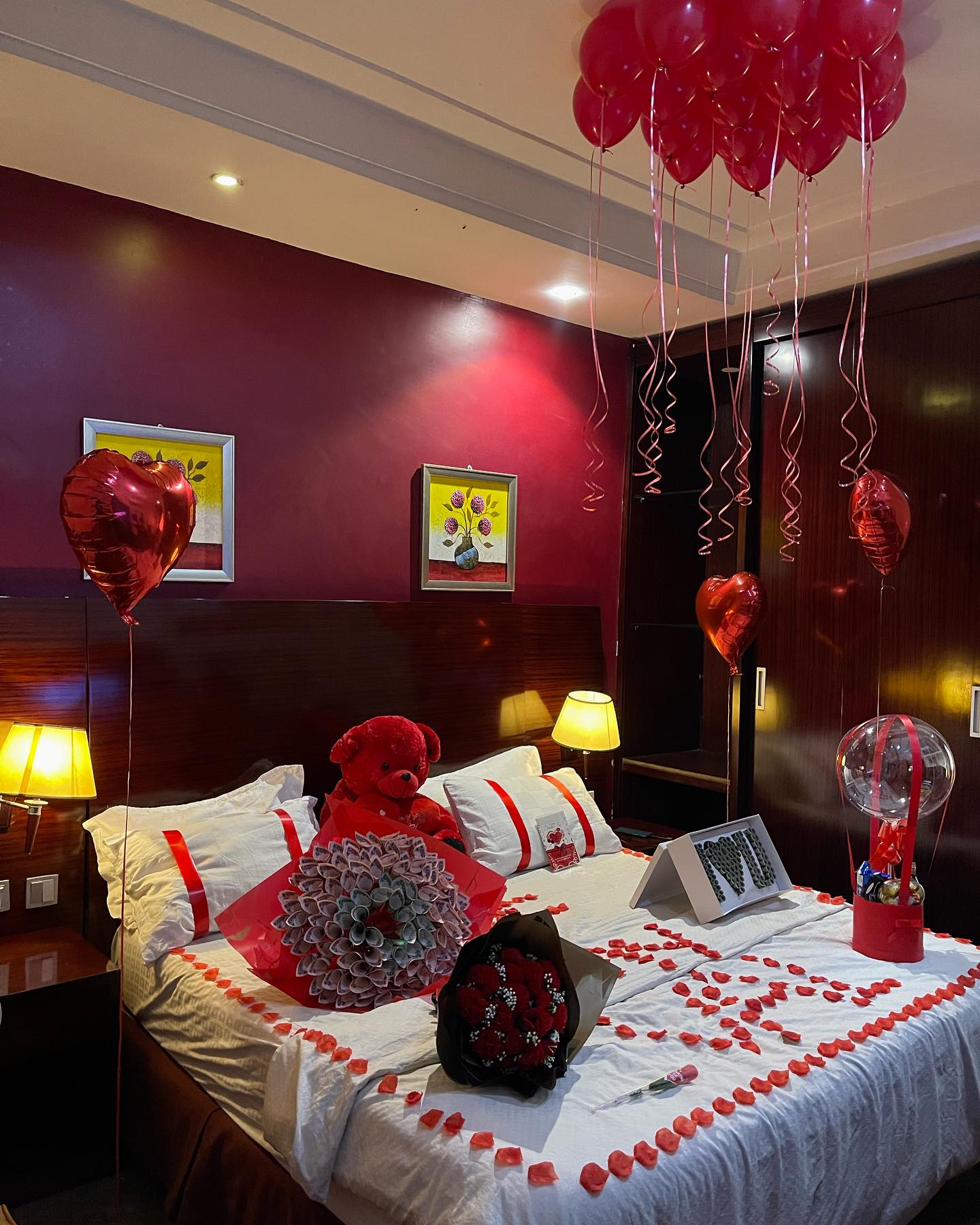 21 Stunning Valentine's Room Decor Ideas 2025 to Surprise Your Loved ...