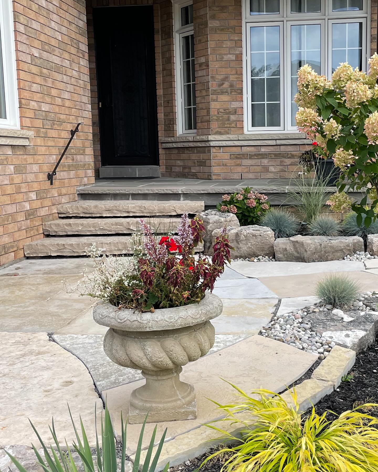 25 Landscaping with Large Rocks Ideas: Transform Your Yard with ...