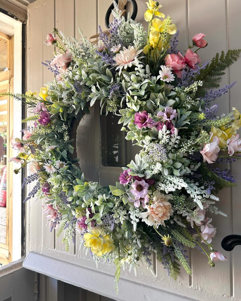 30 Spring Wreath Ideas to Brighten Your Front Door and Welcome the ...