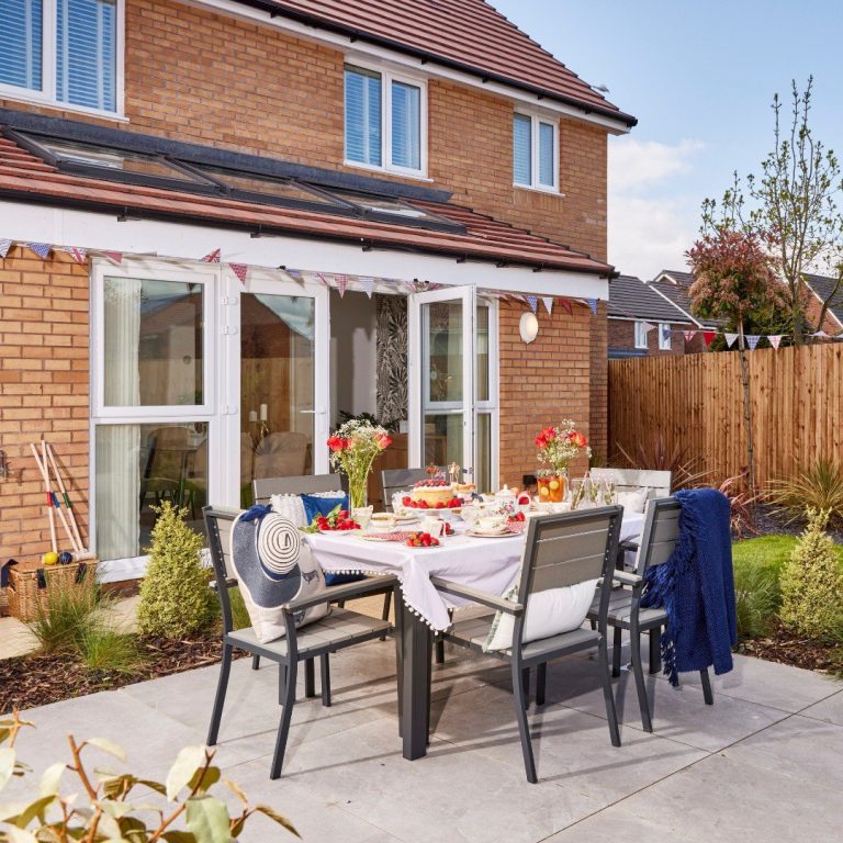 25 Garden Party Decorations: Creative Ideas for Magical Outdoor ...