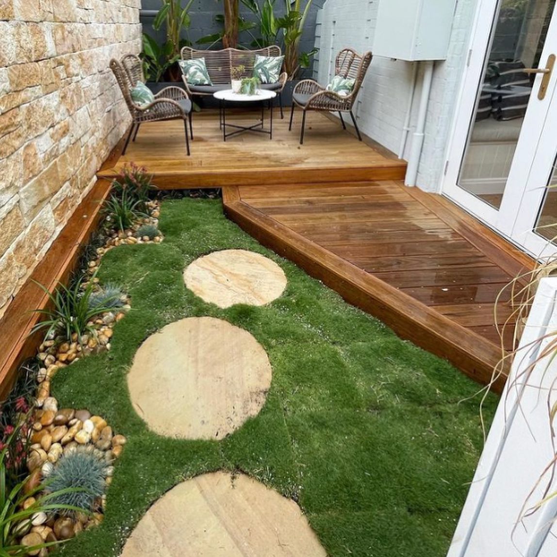 24 Small Backyard Landscaping Ideas: Transform Tiny Spaces into ...