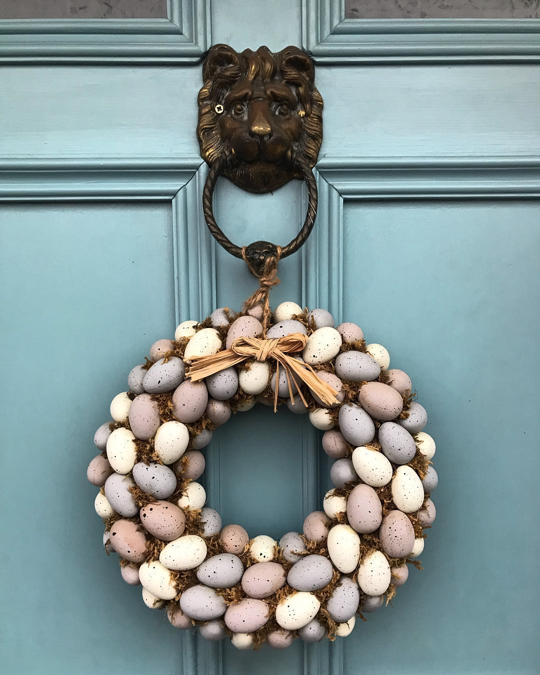 25 Fresh Spring Door Decoration Ideas to Welcome the Season in Style ...