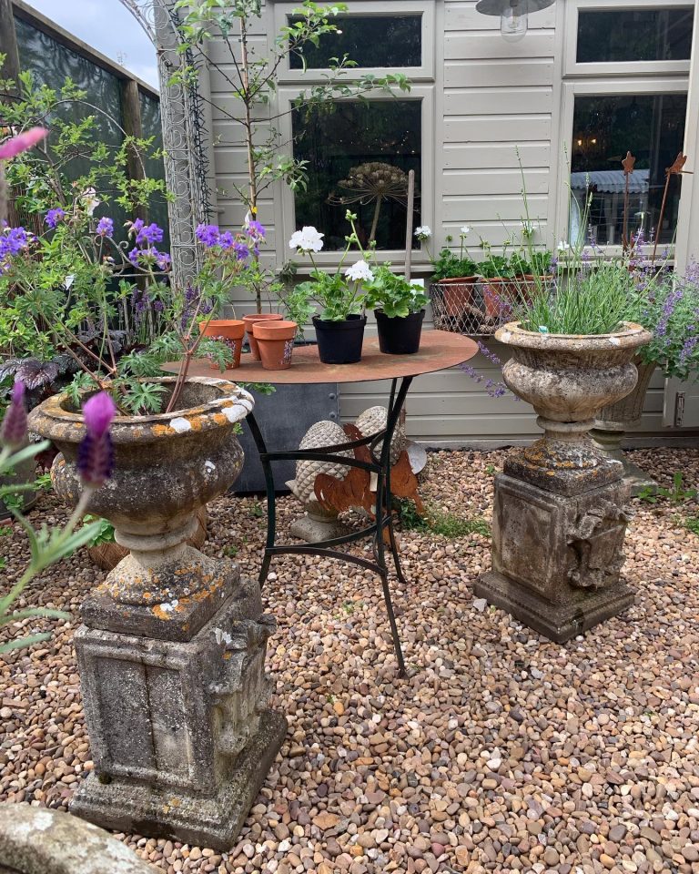 30 Rustic Garden Decor Ideas to Transform Your Outdoor Space into a ...