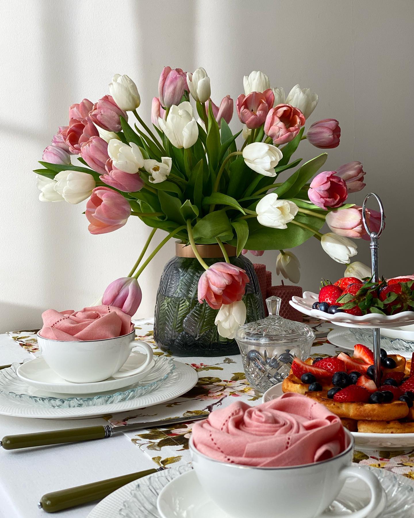 33 Spring Table Decor Ideas to Bring Freshness and Style to Your Dining ...