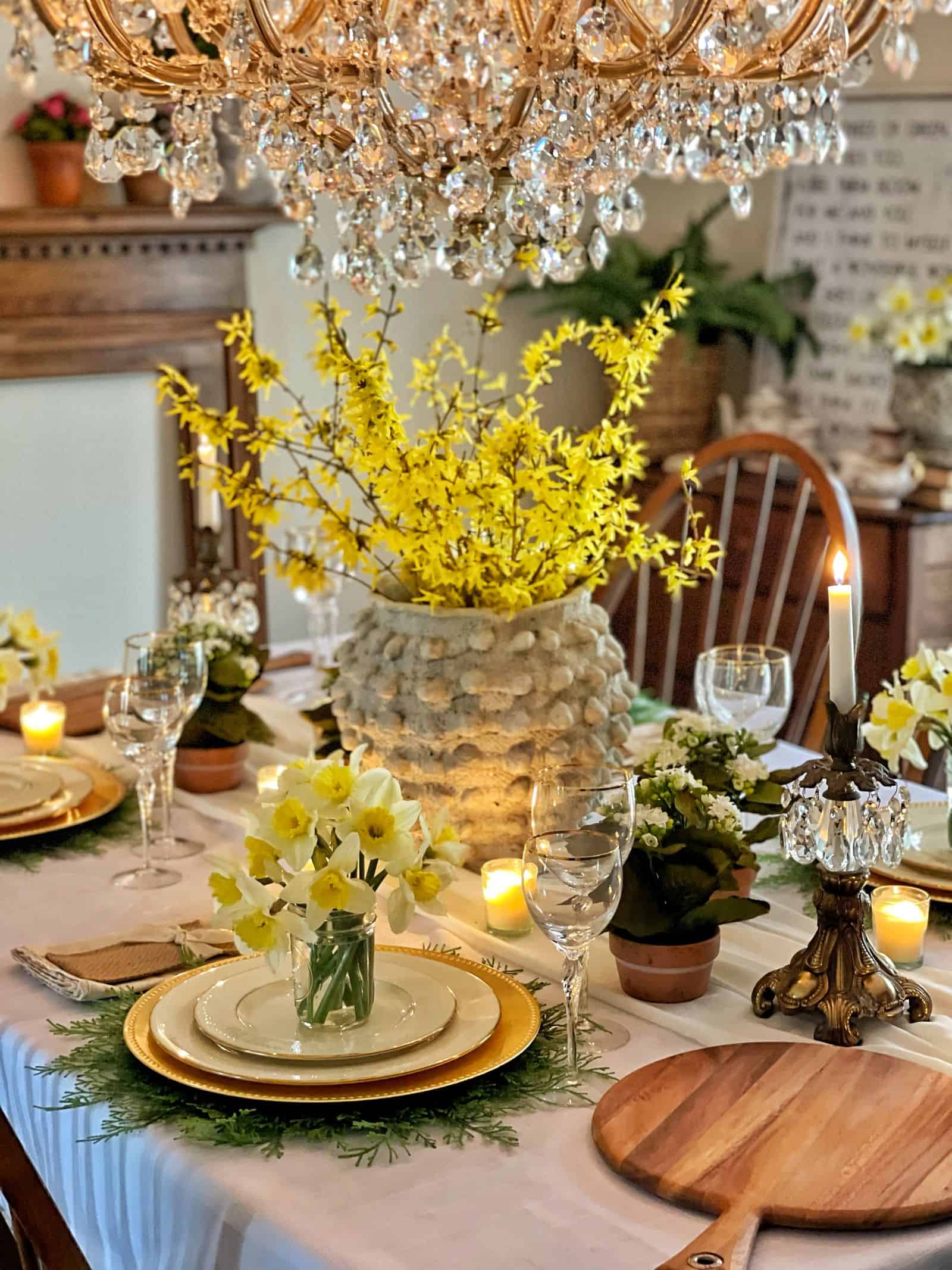 27 Spring Table Centerpieces: Stunning Ideas to Refresh Your Dining ...