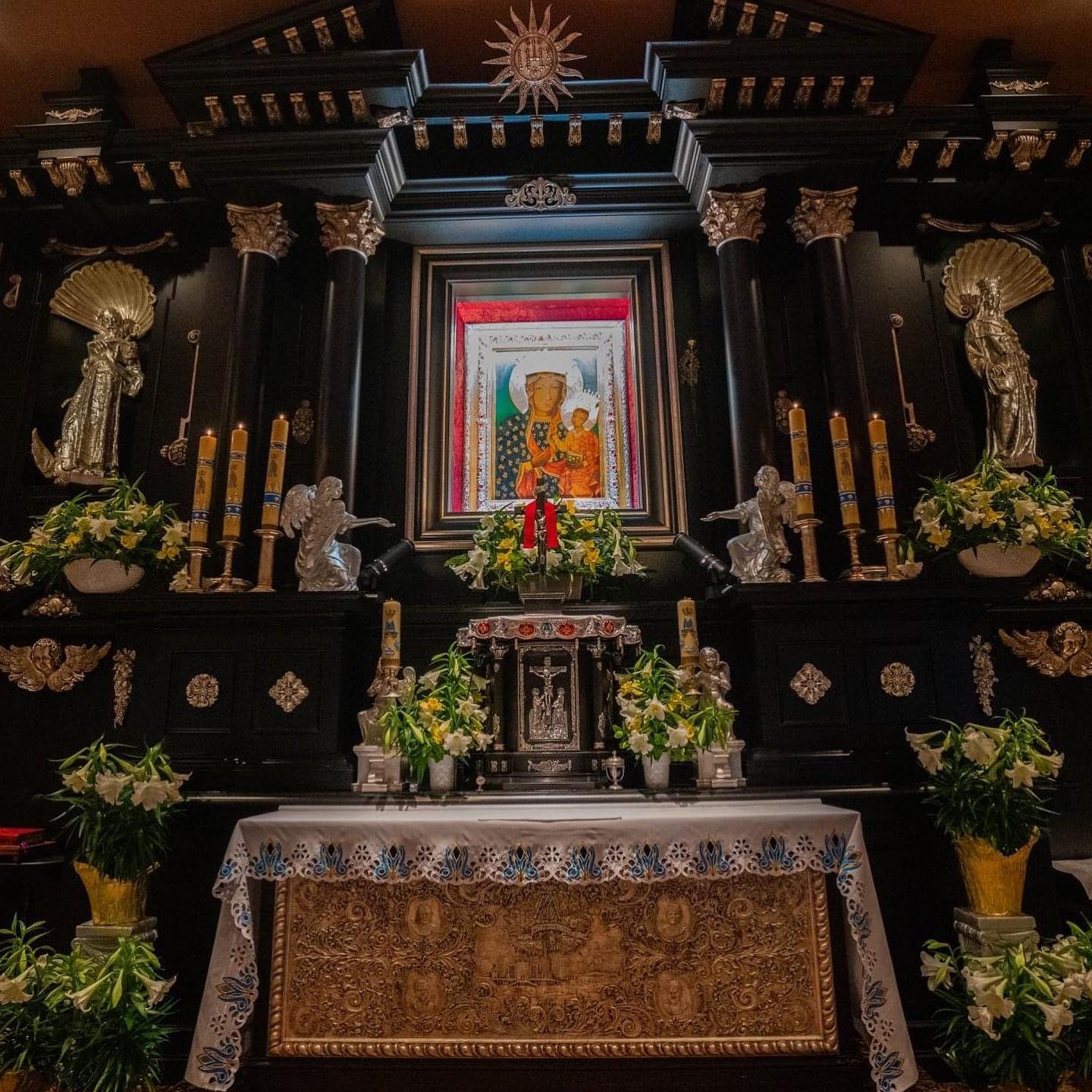 21 Church Easter Decorations to Inspire Your Sanctuary, Stage, and ...