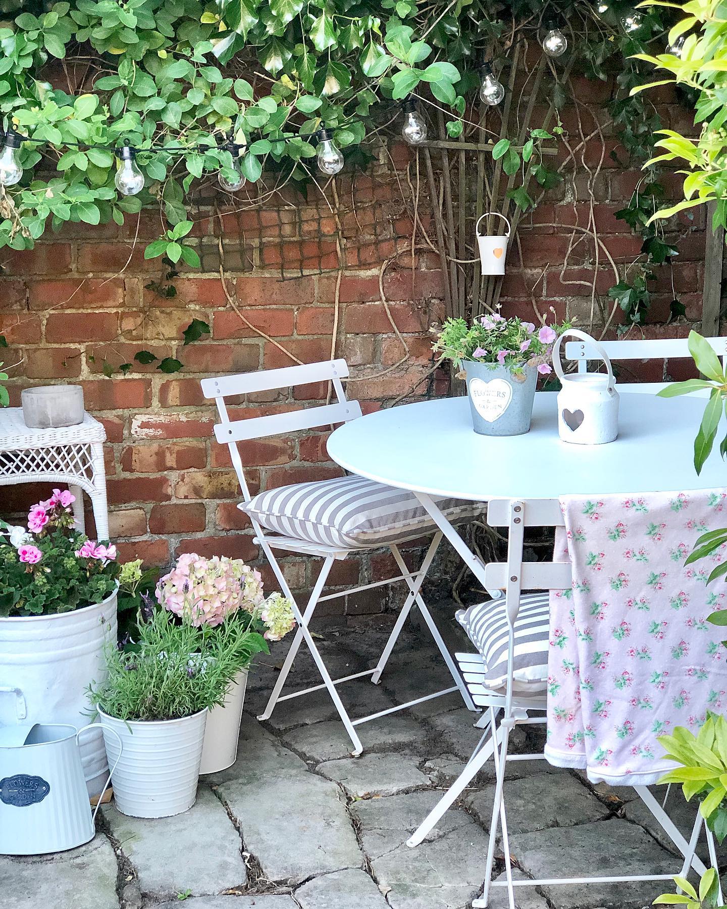 30 Rustic Garden Decor Ideas to Transform Your Outdoor Space into a ...