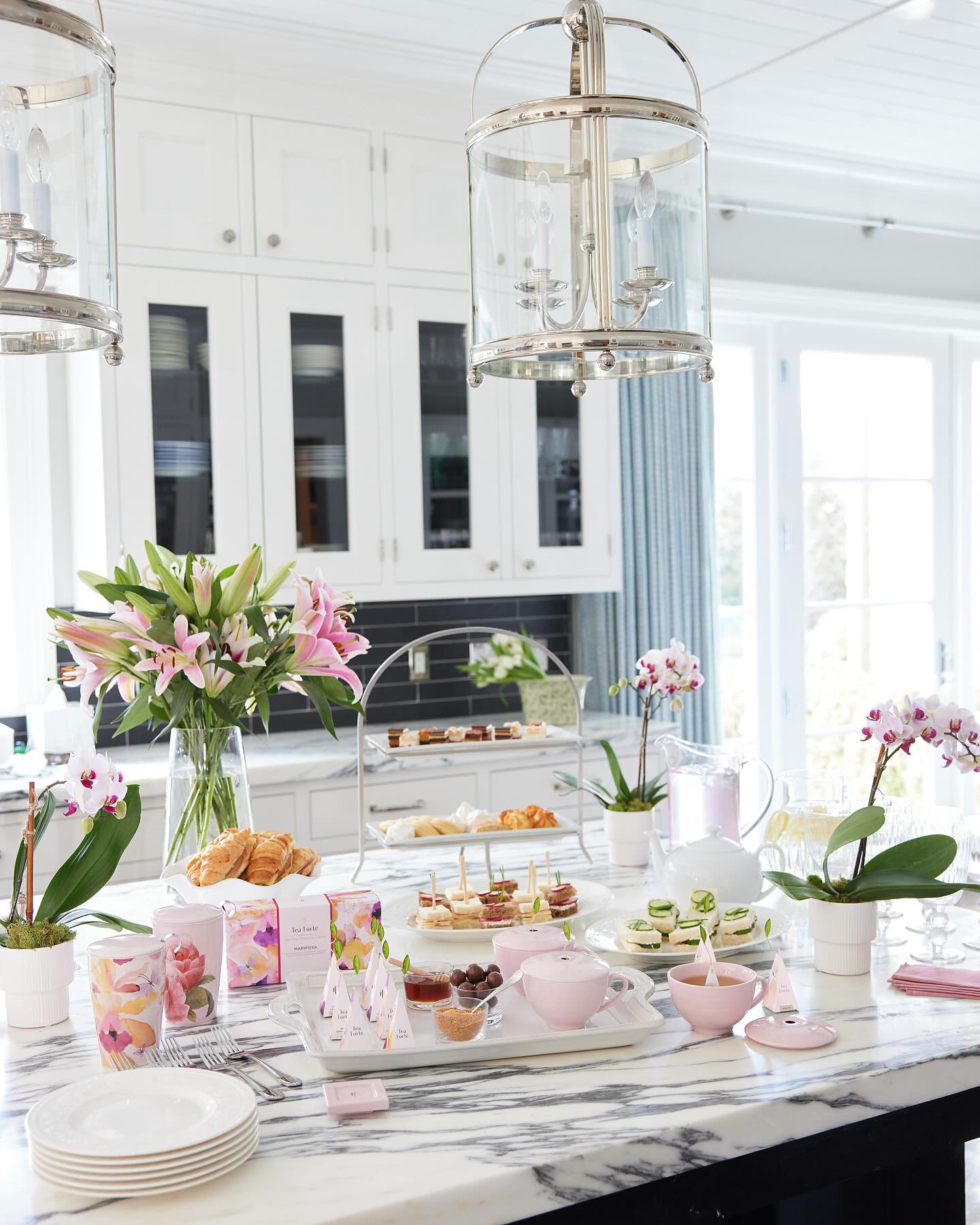 25 Mother's Day Decor Ideas to Make Mom Feel Extra Special - placeideal.com