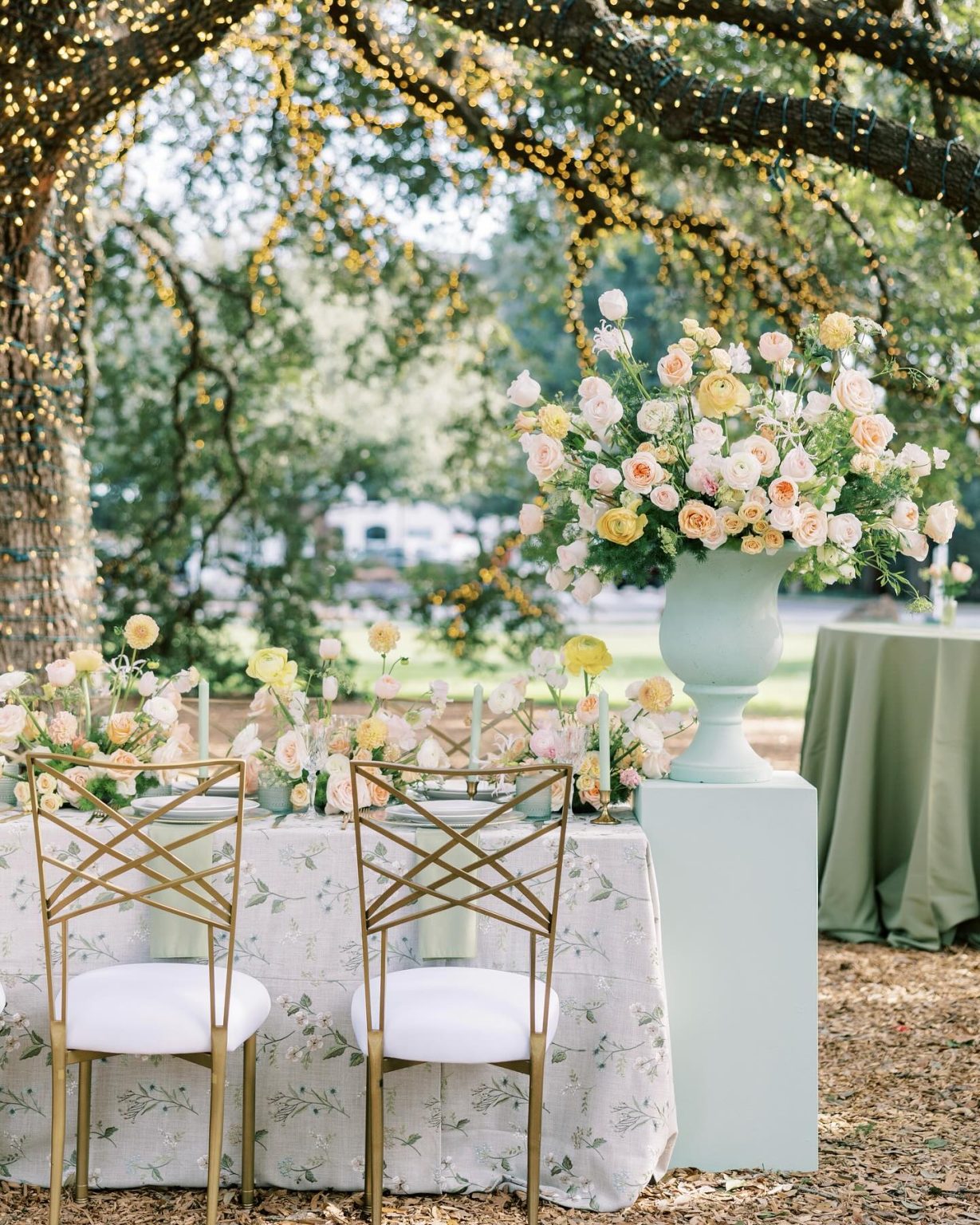 25 Garden Party Decorations: Creative Ideas for Magical Outdoor ...