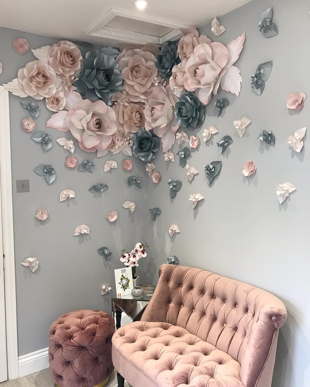 25 Gorgeous Paper Flower Wall Decor Ideas to Transform Your Space ...