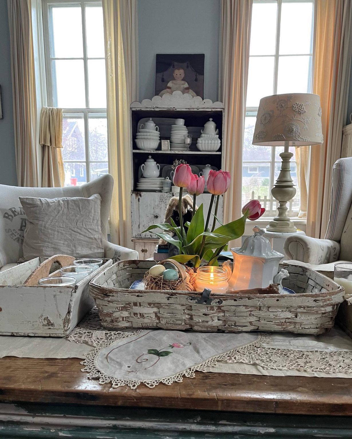 35 Vintage Spring Decor Ideas to Bring Timeless Charm and Freshness to ...