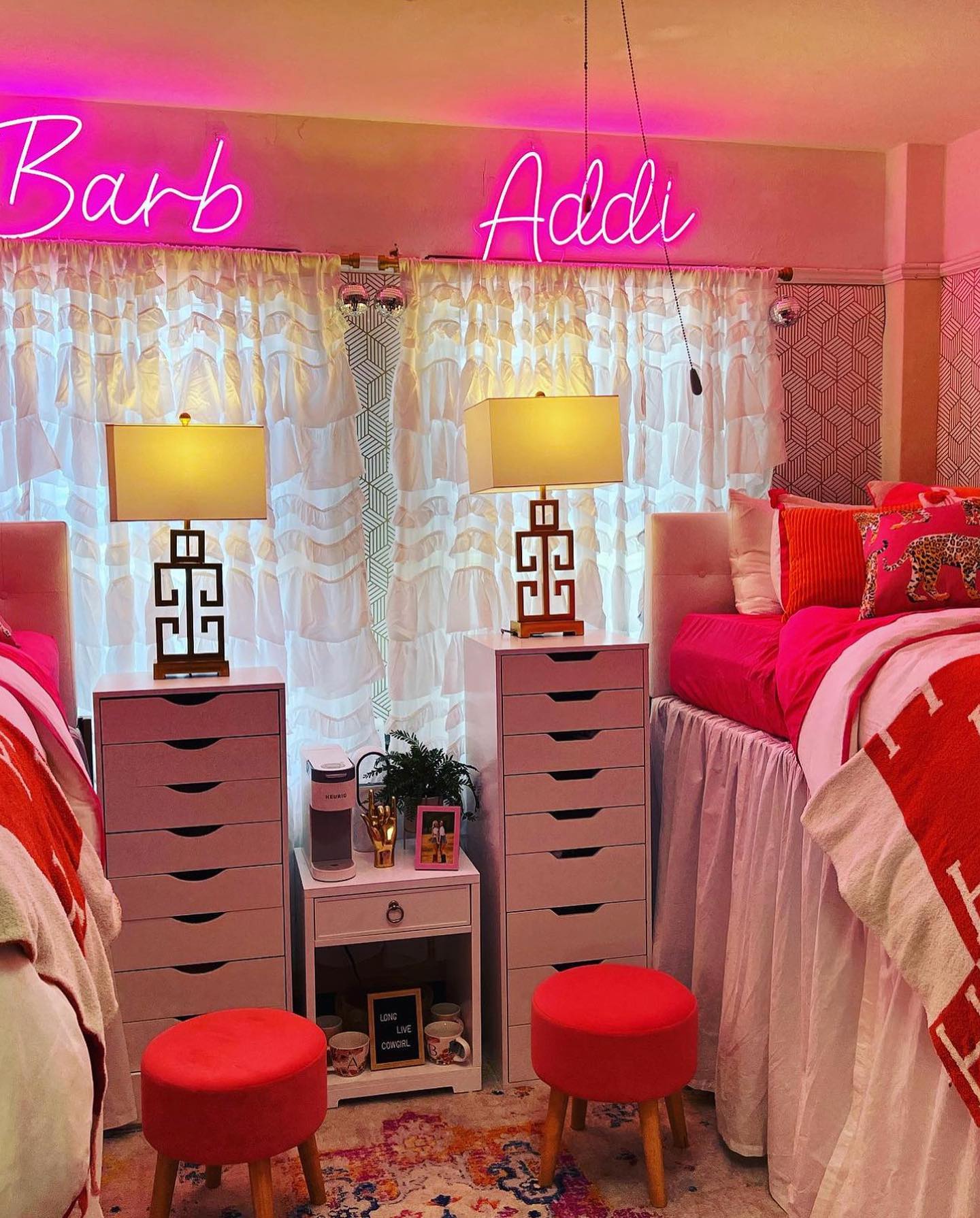 35 College Dorm Room Ideas to Transform Your Space: Cozy, Aesthetic ...